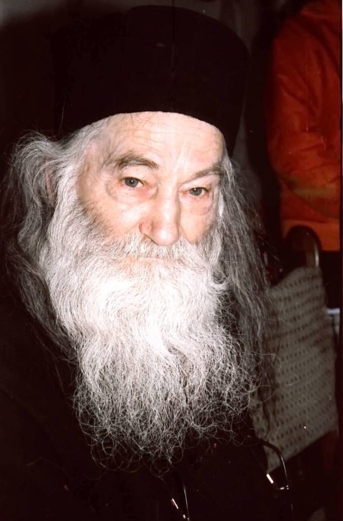 Mesaj al Parintelui Justin Parvu de Sfintele Pasti - ATITUDINI ...